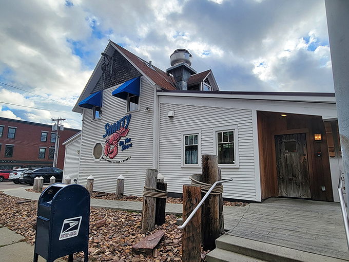 A seafood lover's paradise in disguise! Shanty on the Shore's unassuming exterior hides a world of oceanic delights within. Who knew Vermont could feel so coastal?