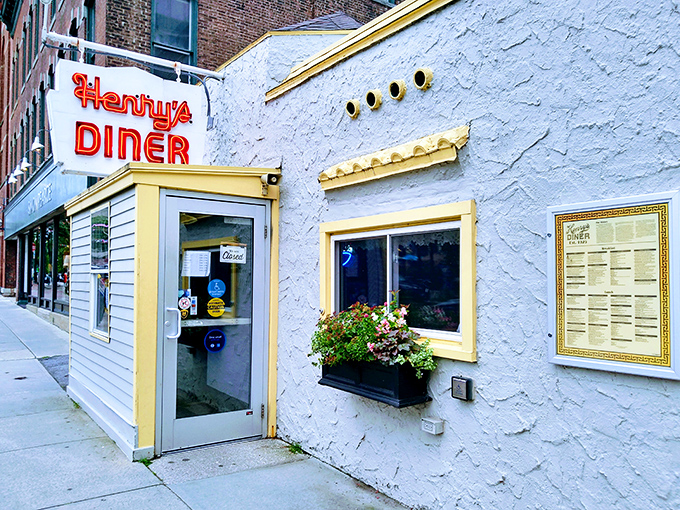 Step into a time machine disguised as a diner! Henry's exterior promises a journey back to simpler times and hearty breakfasts.