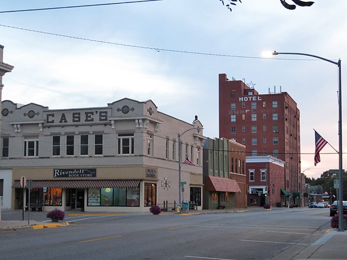 This charming street scene could make Norman Rockwell reach for his paintbrush!