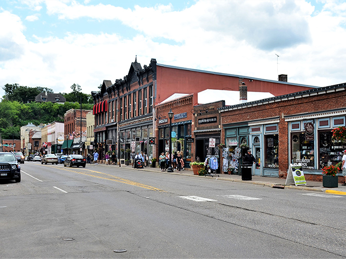 Step into a Norman Rockwell painting come to life! Stillwater's charming streetscape is where small-town America meets big-time charm.