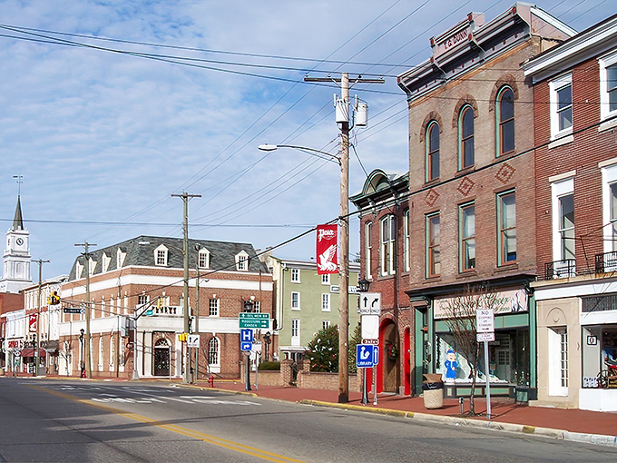 Step into Salem, where history and charm collide! This quaint Main Street could be the set for a time-traveling rom-com &ndash; just add a DeLorean.