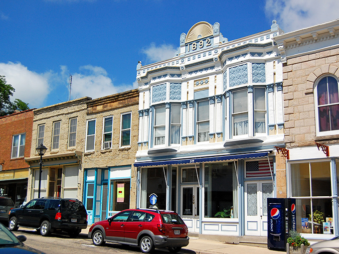 Step into a time machine! Mineral Point's High Street is a living postcard from the 1890s, complete with charming storefronts and vintage Pepsi machines.