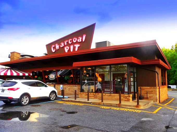 Welcome to burger paradise! Charcoal Pit's retro charm and mouthwatering aroma will transport you back to the golden age of American diners.