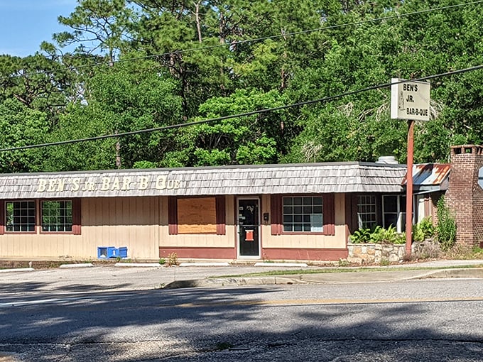 Welcome to flavor town! Original Ben's Jr. might look unassuming, but trust me, this place is hiding some serious culinary magic.