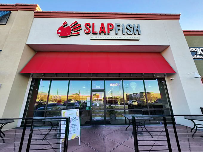 Who needs a lighthouse when you've got Slapfish's beacon of seafood salvation? This modern shack is luring in landlocked desert dwellers with the promise of ocean-fresh delights.