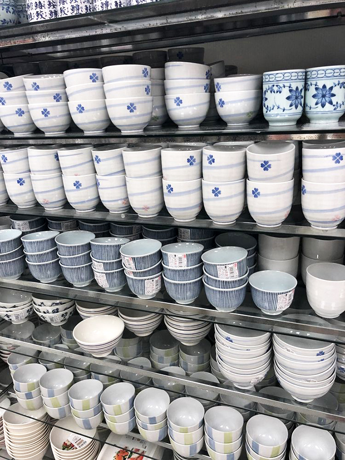 Ceramic bowls stacked with such precision they could double as an art installation. Ramen just tastes better in proper vessels.