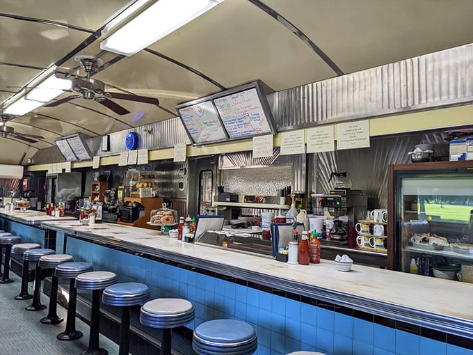 Pull up a stool and watch the short-order ballet. It's like "Dancing with the Stars," but with more bacon grease.