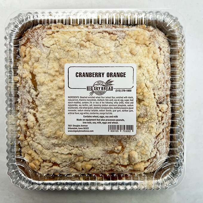 Cranberry and orange unite again! This cake is so good, it might make you forget about pumpkin spice everything.