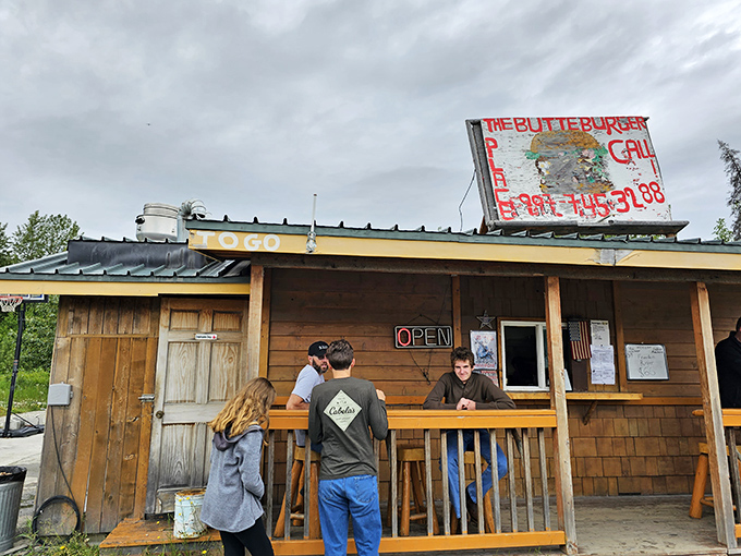 Step right up to burger nirvana! These lucky diners are about to embark on a taste adventure of epic proportions.