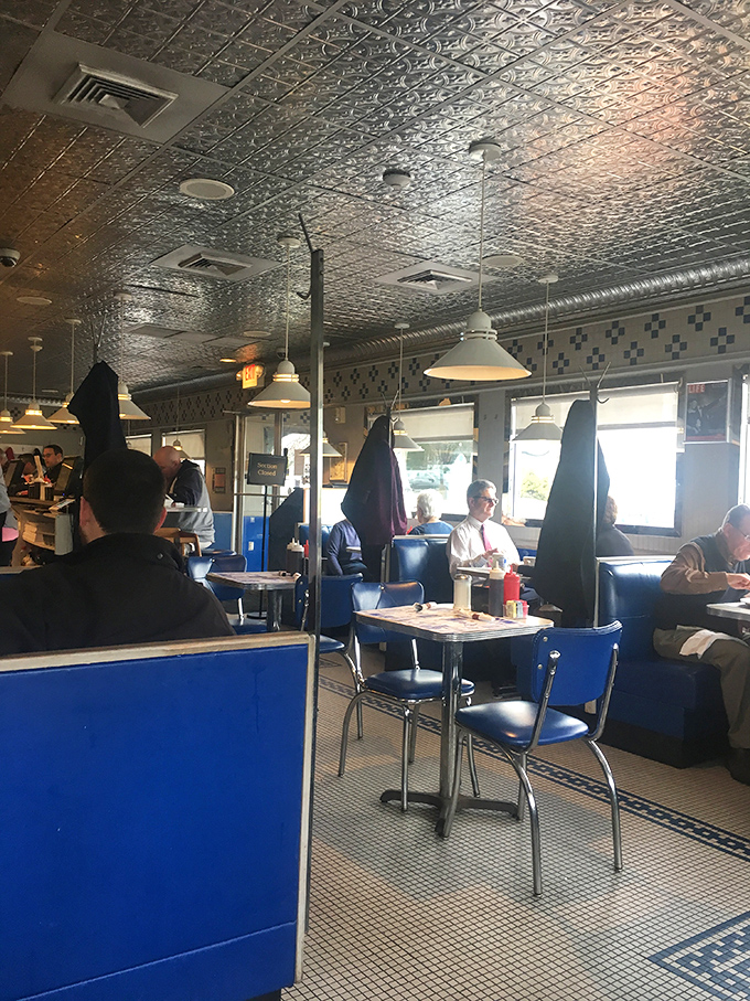 Where everybody knows your name... or at least your favorite order. Patriots Diner: come for the food, stay for the community vibe.