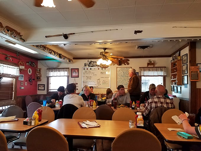A slice of small-town life, served with a side of bacon. These diners know the secret to happiness: good food, good company, and bottomless coffee.