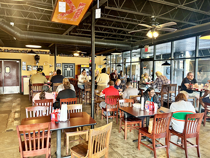 Happy faces, full bellies! Pappy's bustling dining room is a testament to the universal language of great BBQ.