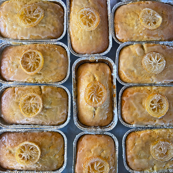 When life gives you lemons, make these cakes! These glazed beauties are sunshine in pastry form, guaranteed to brighten even the gloomiest Monday.