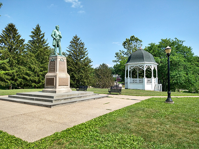 A statue and a gazebo walk into a park... It's not the start of a joke, but the perfect spot for a romantic rendezvous or a contemplative solo stroll.