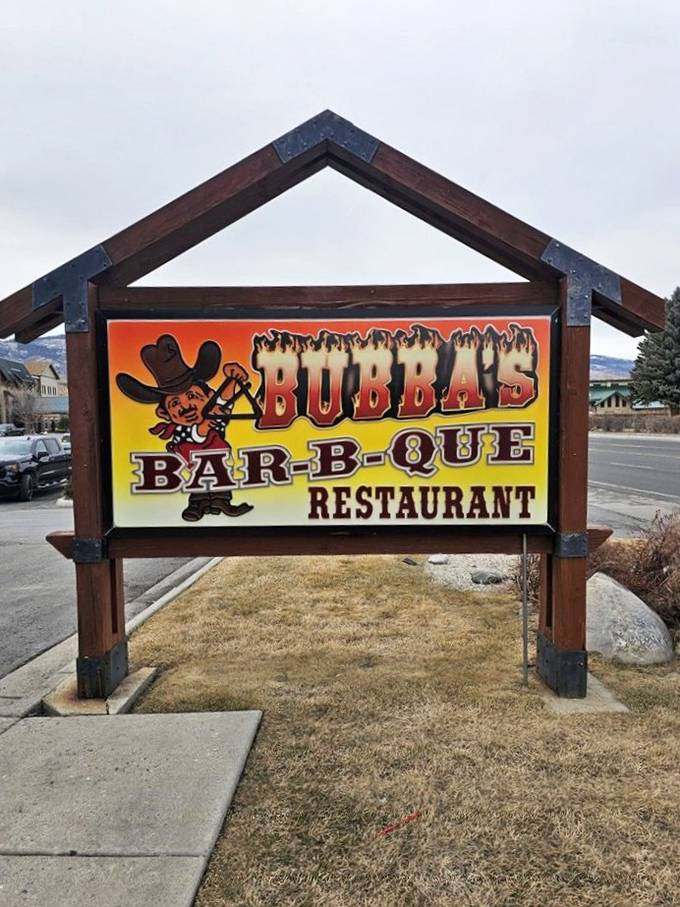Howdy, partner! This sign isn't just an invitation; it's a siren call to barbecue lovers far and wide. Resistance is futile!