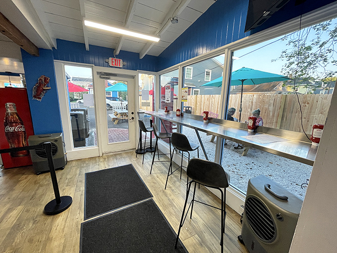 Window seat with a view of... more lobster! These high-top tables are perfect for people-watching or plotting your next seafood conquest.