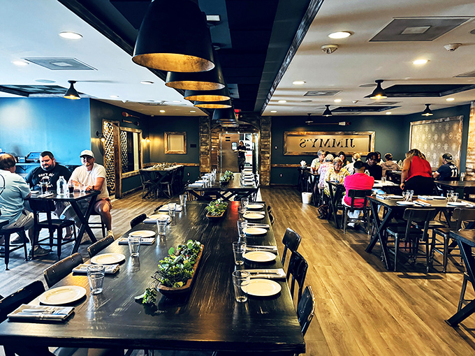 Happy diners, full plates, and the buzz of good conversation. It's like Thanksgiving dinner, but with better seafood and less family drama.