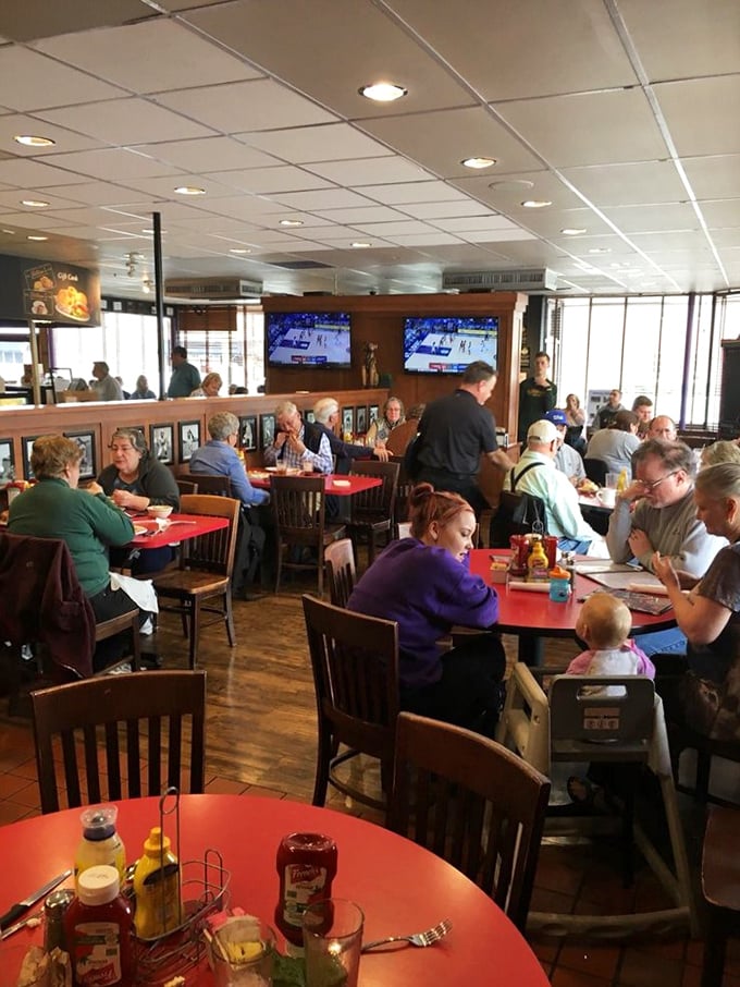 Where everybody knows your name... or at least your favorite pie! Litton's bustling dining room is community served family-style.