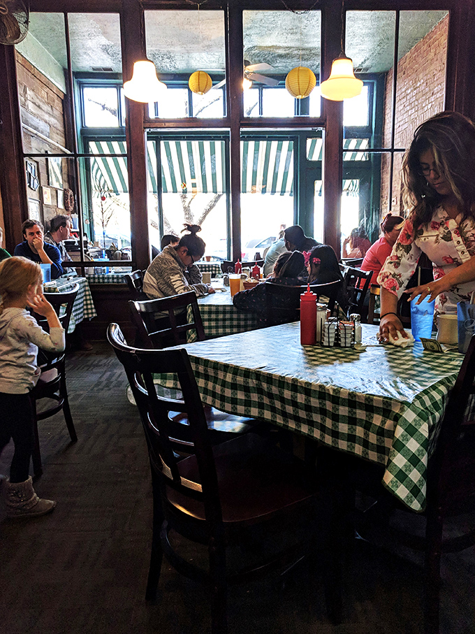 Where strangers become friends! The bustling dining room is like a Norman Rockwell painting come to life, with a side of maple syrup and bacon.