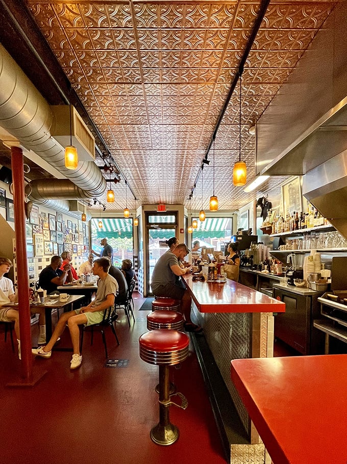 A slice of Americana, served fresh daily! Charlie's bustling dining room is where strangers become friends over shared love of good food.