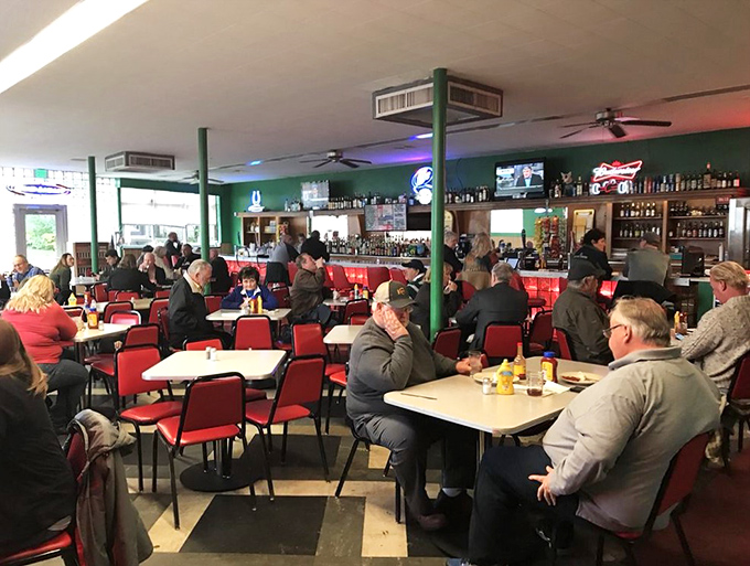 A slice of Americana served with a side of friendly chatter. It's like Norman Rockwell painted a diner, then added Wi-Fi.