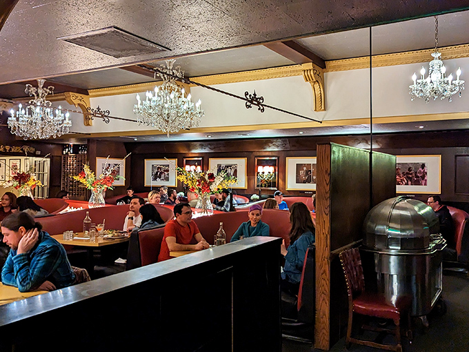 Happy diners in their natural habitat. Notice the satisfied smiles and the distinct lack of phones &ndash; that's when you know the food's good!