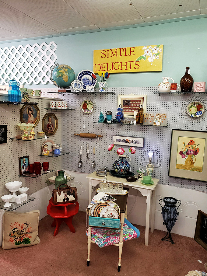 Simple delights, indeed! This charming display is a smorgasbord of vintage treasures that would make Marie Kondo's heart skip a beat.