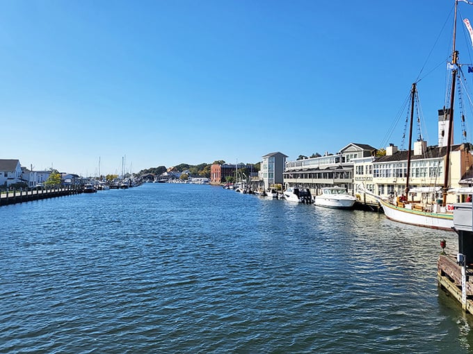 Smooth sailing ahead! This picturesque harbor view is enough to make even landlubbers want to hoist the mainsail.