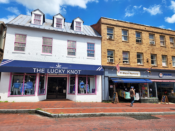 Knot your average shopping trip: Nautical meets whimsical on this bustling Annapolis street. Prepare to shop 'til you drop anchor!