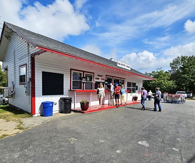 "Bagaduce Lunch serves up a slice of Maine paradise with every order."