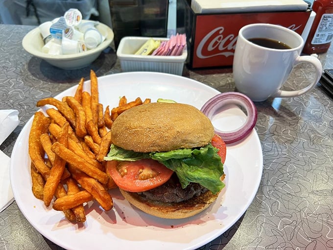 A burger that could make even the Mona Lisa smile. Leonardo da Vinci, eat your heart out (or this burger).
