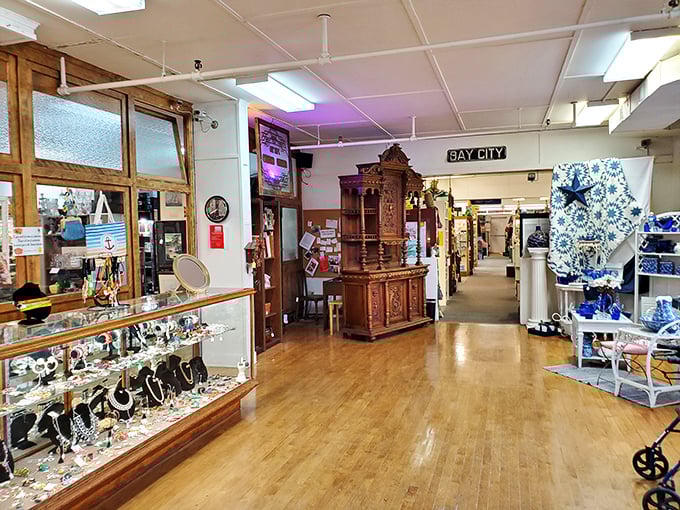 Sparkle central! This jewelry case is where bling from every decade comes to shine its way into your heart.