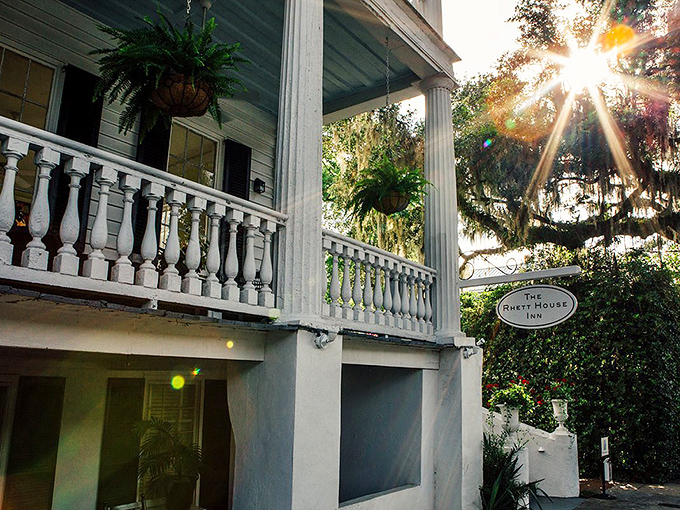 The Rhett House Inn: Frankly, my dear, you will give a damn about this stunning slice of Southern hospitality.