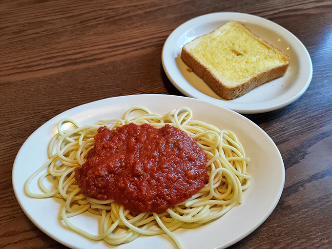 Fried food heaven! These mozzarella sticks and calamari are so good, they might make you forget about pizza... almost.