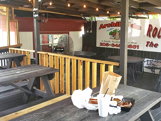 Dine al fresco and let the barbecue breeze tickle your nose. It's like a picnic, but with better food and less ants.