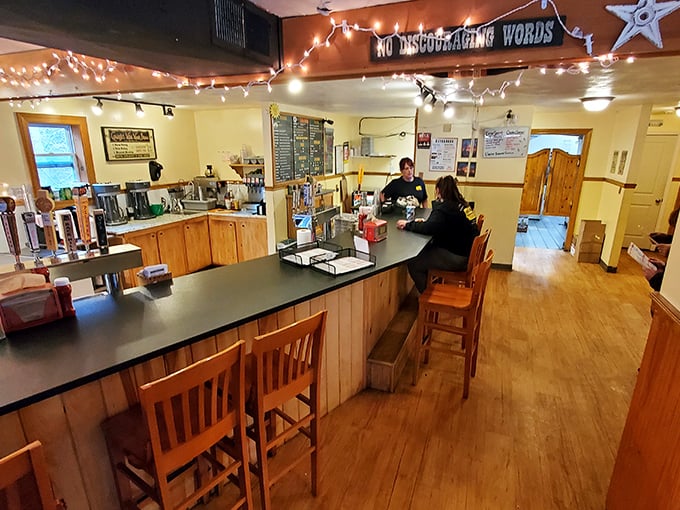 The heart of the burger operation. This counter is where dreams are made and orders are taken – with a smile.