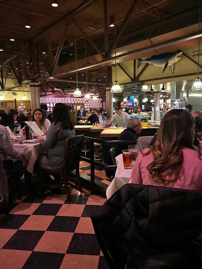 A room full of happy diners. The only thing better than the food is the company you share it with – and maybe that chowder.