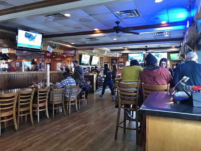 Where strangers become friends over shared plates and sauce-stained fingers. It's like a United Nations of wing enthusiasts!