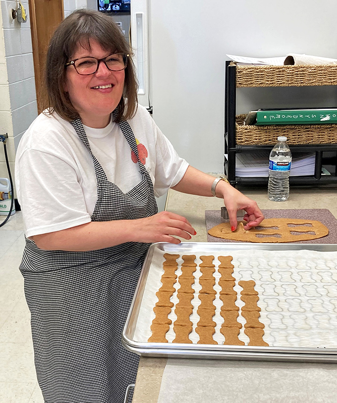 Baking magic in action! Watch as this kitchen wizard transforms dough into dreams, one cookie at a time.