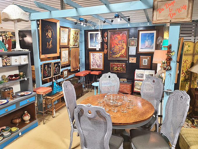 It's like "Mad Men" meets "Downton Abbey" in this eclectic mix of mid-century modern and vintage elegance.