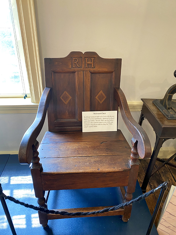 The original power seat: This wainscot chair has seen more political maneuvering than a season of "House of Cards." Time to take a historical hot seat!