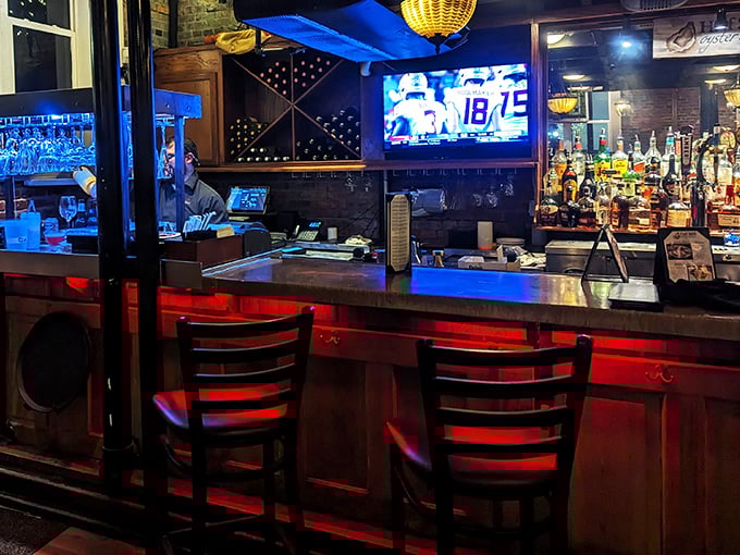 Belly up to this nautical bar! It's like the coolest captain's quarters you've ever seen, complete with top-shelf spirits and sports on tap.