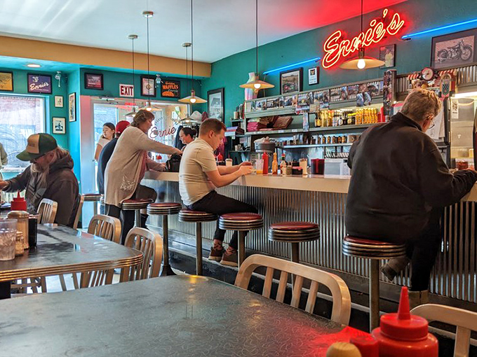 Counter culture at its finest! These seats are prime real estate for breakfast aficionados and people-watchers alike. Eavesdropping comes free of charge.