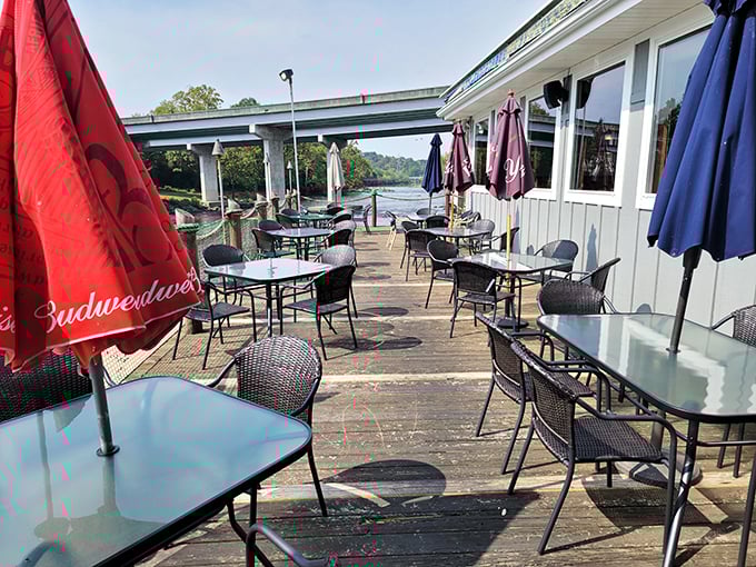 River views and comfort food! This dining area offers a feast for both your eyes and your stomach.