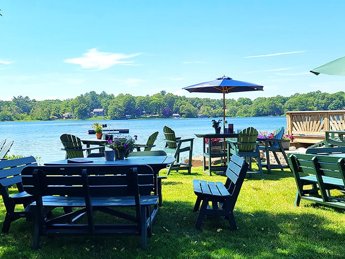 Dine with a view that's better than any TV show. Mother Nature's own dinner theater, now playing at The Nordic!