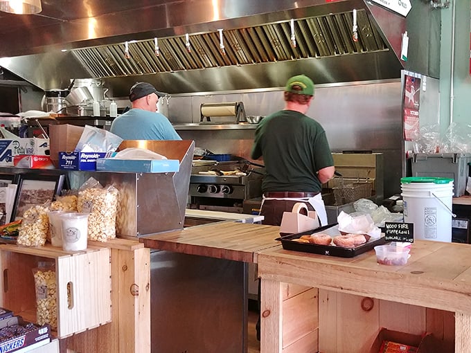 Masters of their craft! The staff here doesn't just make sandwiches, they create edible works of art. They're like the Picassos of pastrami.