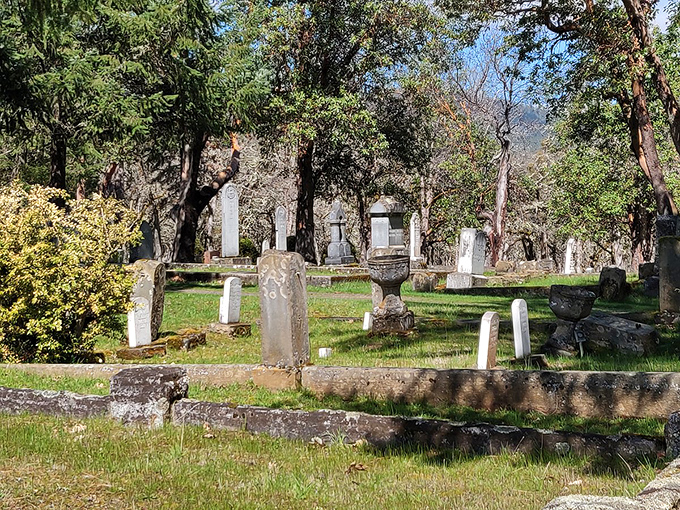 Even in eternal rest, Jacksonville's residents have style. This cemetery's got more character than most towns' Main Streets.