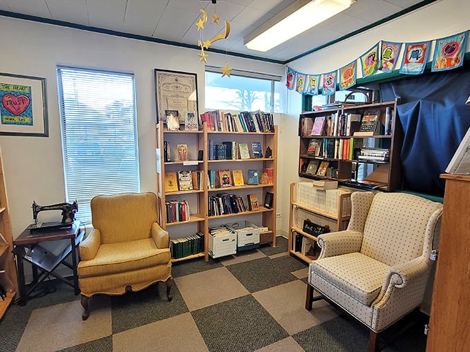 A cozy nook fit for a bibliophile king! This charming upstairs room is where book lovers come to plot their literary revolutions.