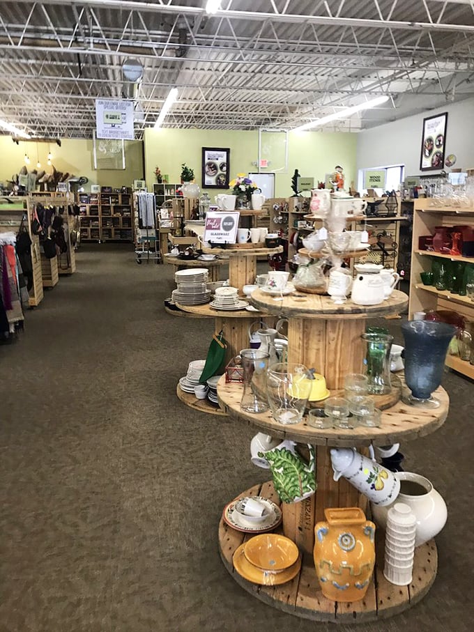 Kitchen gadget galore! From fondue sets to bread makers, this aisle is where culinary ambitions meet retro charm.