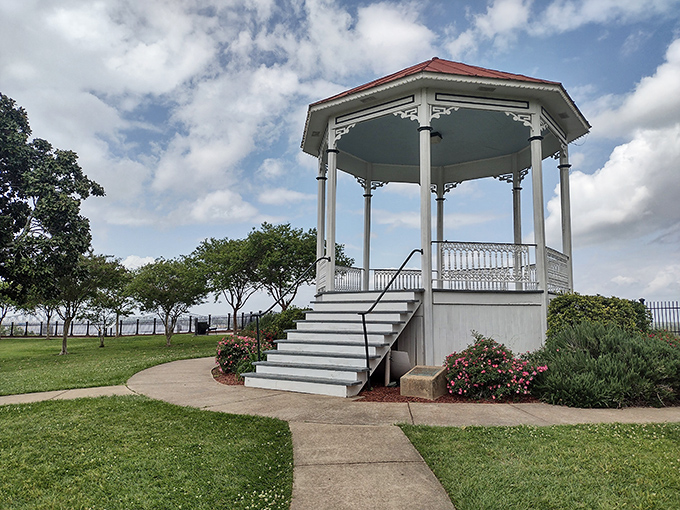 Natchez Bandstand: The stage is set for some serious Southern serenading. This charming gazebo is begging for a brass band and a mint julep or two.